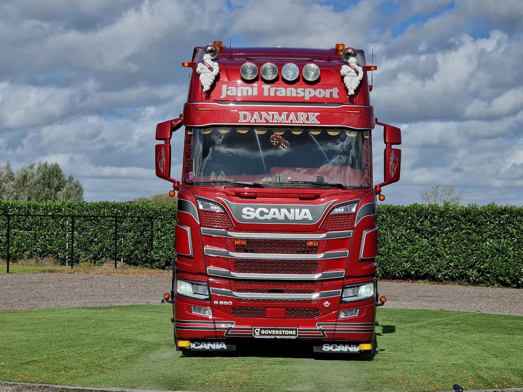 Scania R650 V8 NGS Highline 6x2 - Show truck - Full spec - Goverstone