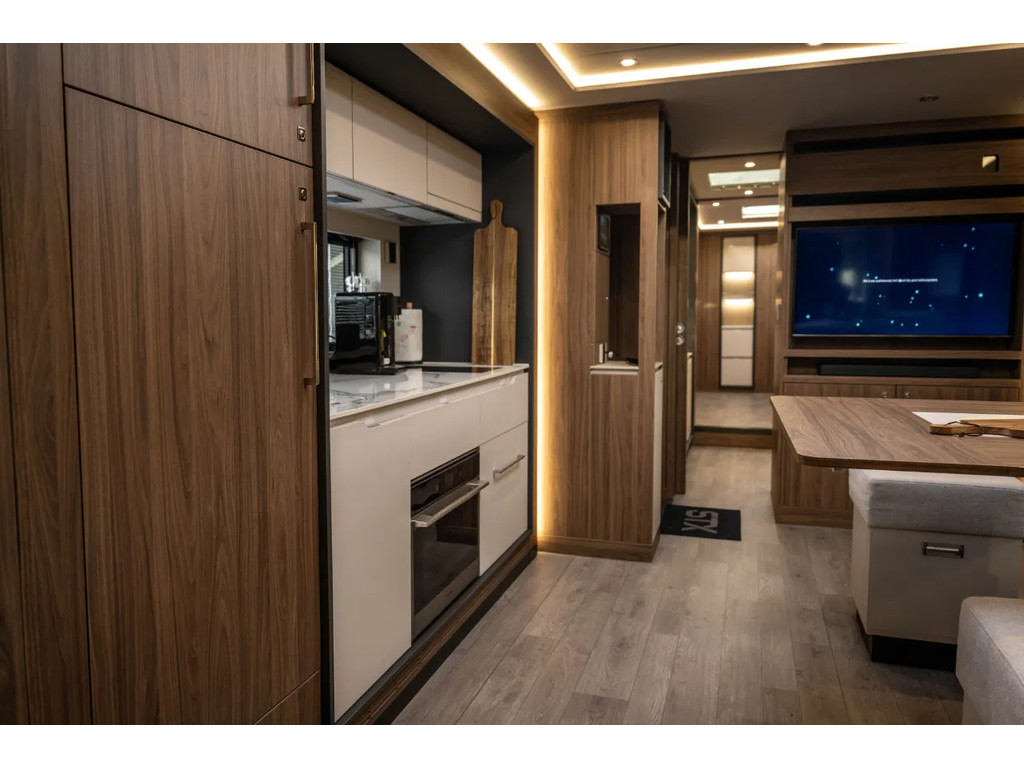 Scania 590S 6x2*4 STX 3x pop out - V8 - Demo/New - Full spec - Goverstone