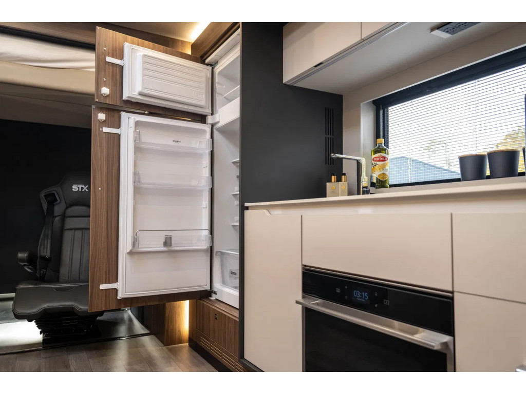 Scania 590S 6x2*4 STX 3x pop out - V8 - Demo/New - Full spec - Goverstone